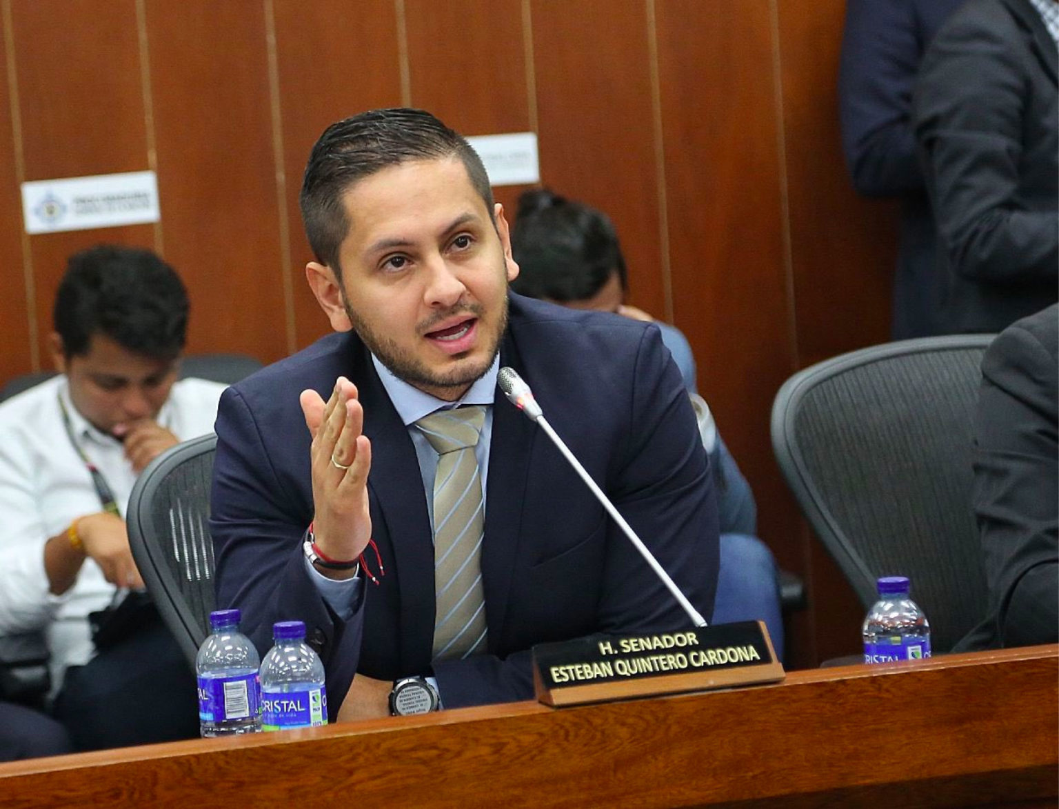 ”No estamos para discursos de papel”: Senador Esteban Quintero denunció ...