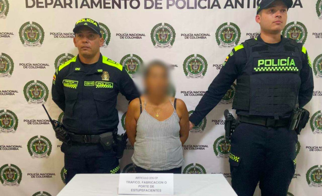 ¡Muy ingeniosos!, intentaron ingresar droga en huesos de pollo a cárcel ...