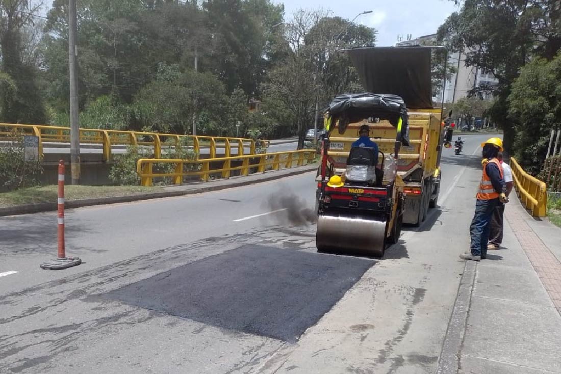 Avanzan las obras de recuperación de la malla vial en Rionegro: ya se han intervenido 85 puntos ...